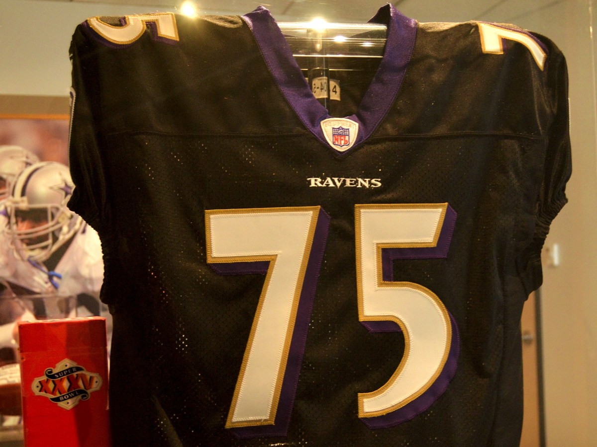 Ravens heroes: Jonathan Ogden – UK RAVENS